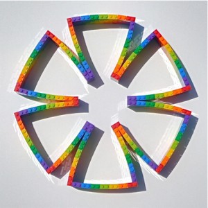 Round LEGO shapes with square bricks!