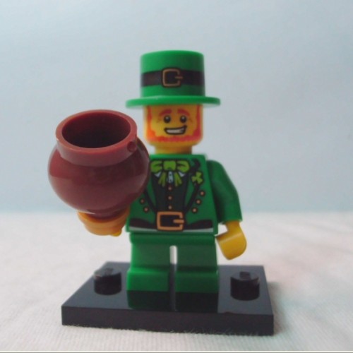 LEGO Collectible Minifigs Series 6 – first view!