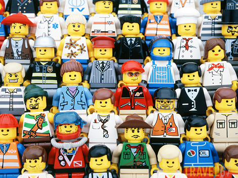 Become a LEGO expert!