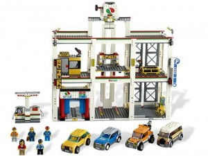 Octan – LEGO’s own gasoline brand & more!