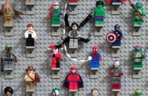 LEGO minifigure display – a DIY project