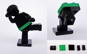 Building with LEGO – customize your minifigs