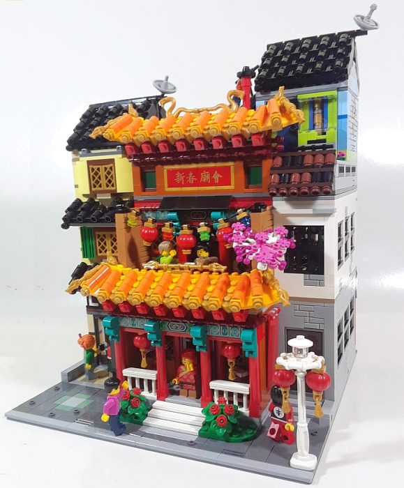 Designing & Building a LEGO Modular Chinatown