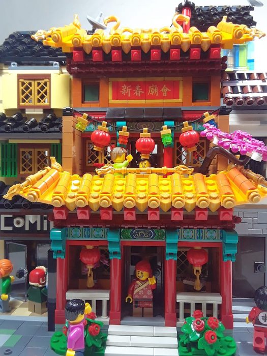 Designing & Building a LEGO Modular Chinatown