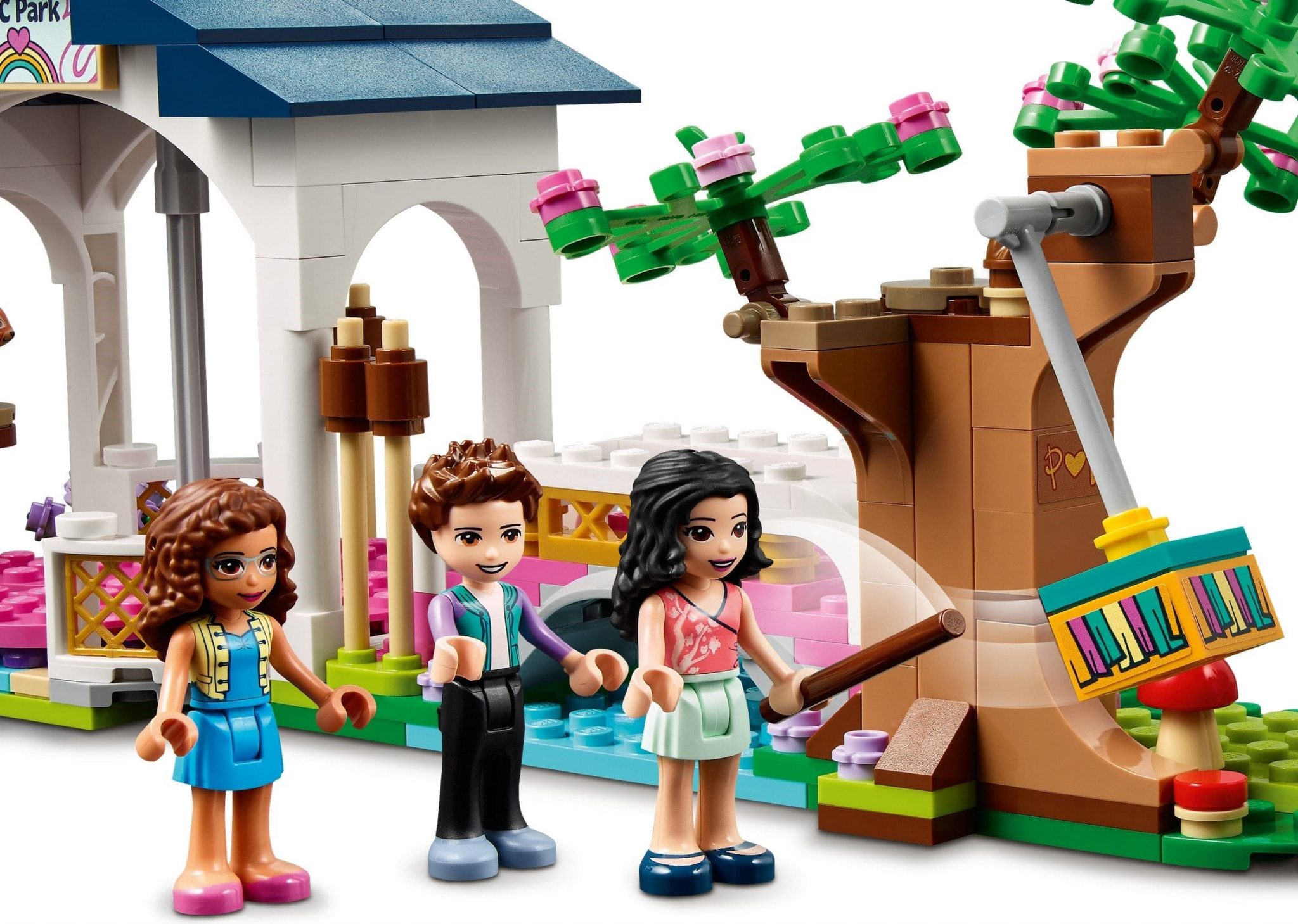 LEGO Friends Organic Café & City Park Review